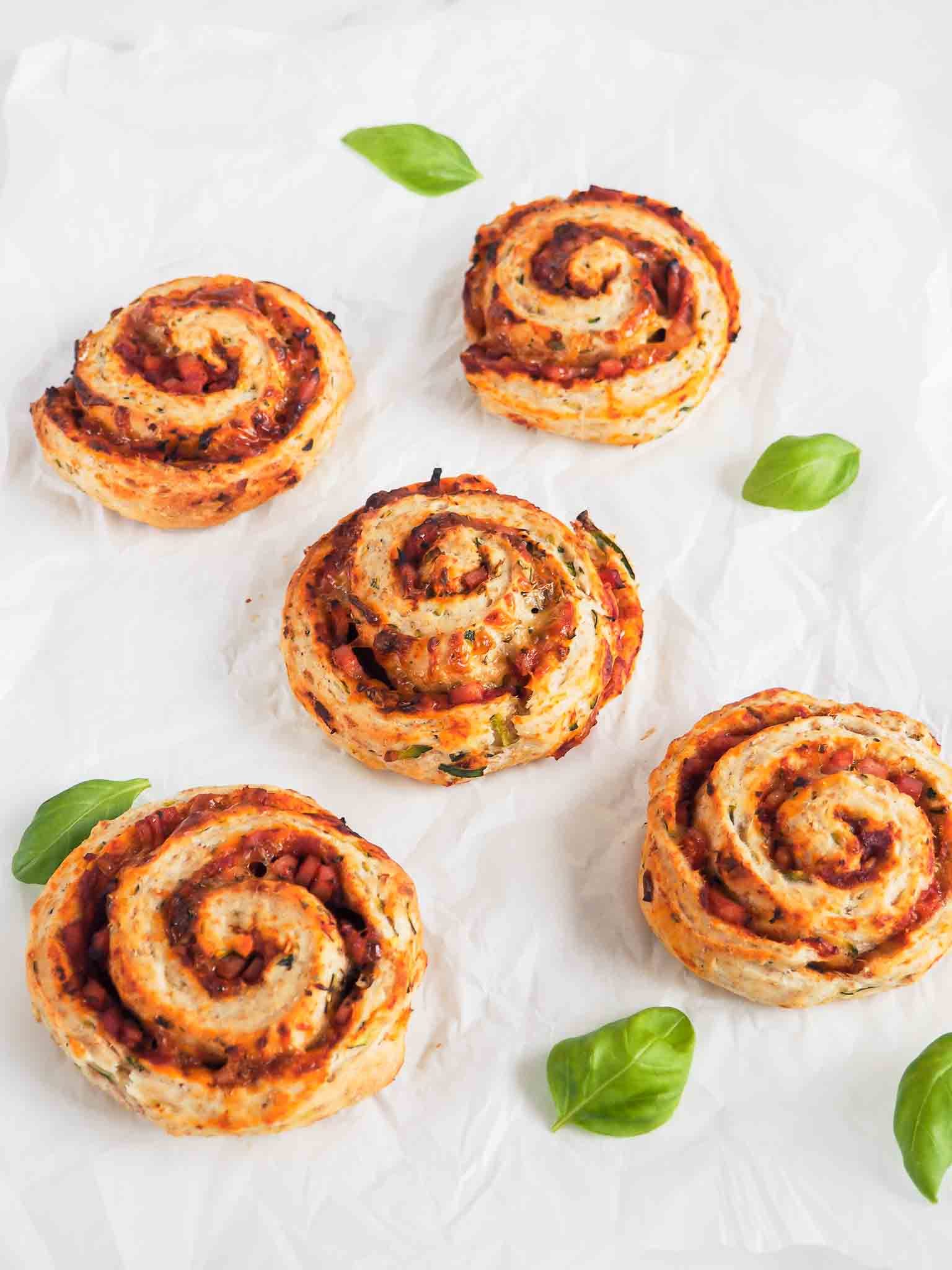 Grove pizzasnegle med squash - sunde og gode til madpakken