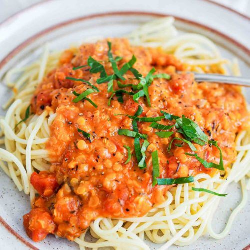 Vegetar bolognese med røde linser - den bedste!