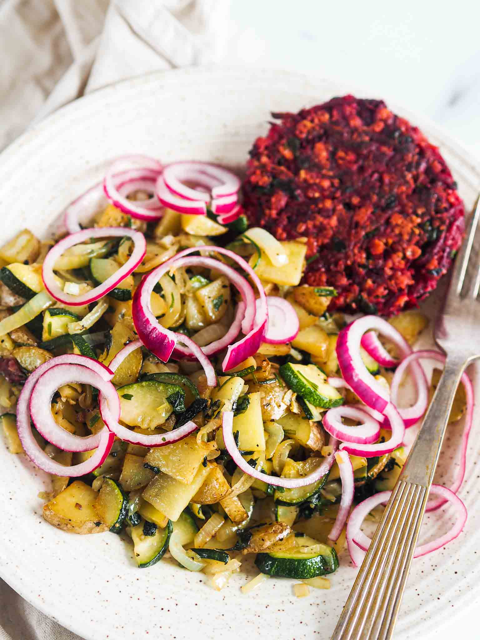 Rødbedebøffer - vegetariske bøffer - perfekte i en burger