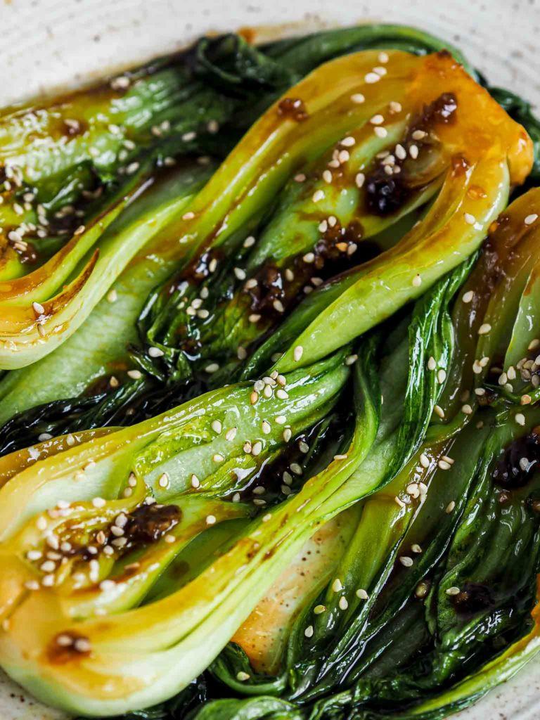 Stegt pak choi med asiatisk sauce - NEMT og lækkert tilbehør