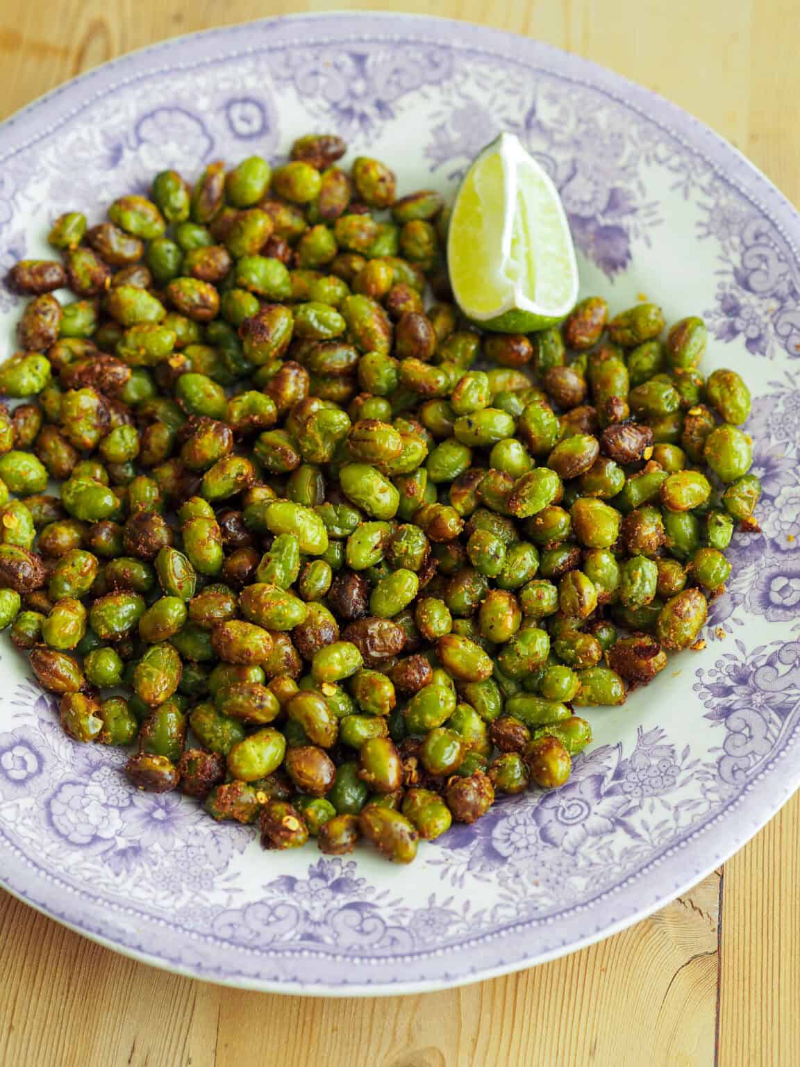 Bagte edamamebønner - en nem og proteinrig snack